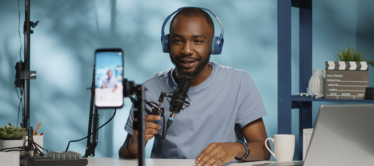 Maximizing Employee Engagement With Interactive and Personalized Video ...